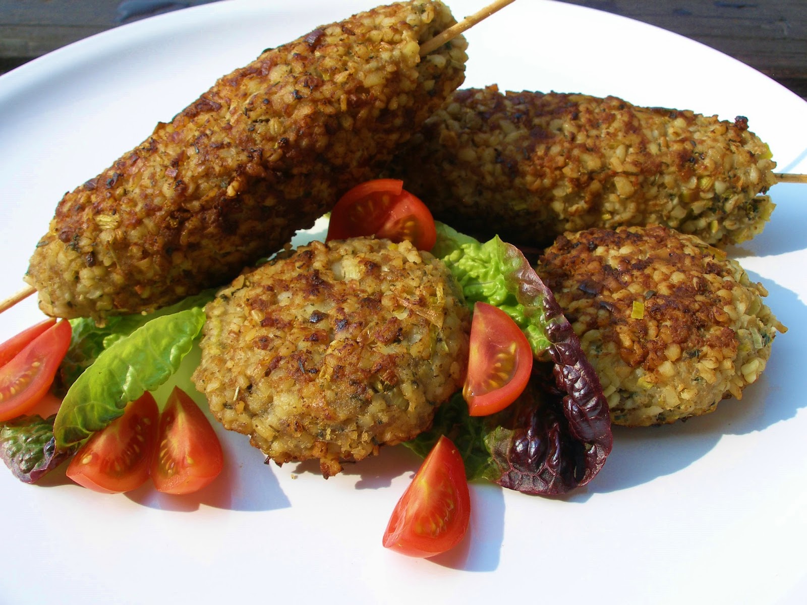 V kuchyni vždy otevřeno ...: Bulgurové kebaby nebo karbanátky