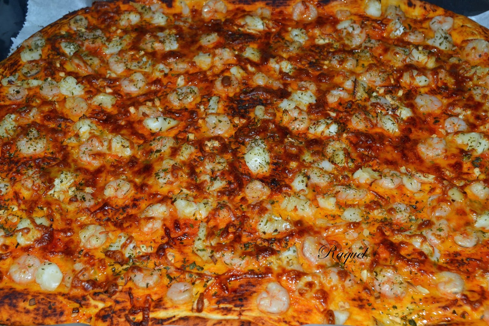 Mi Diversión en la cocina: Pizza con merluza y gambas