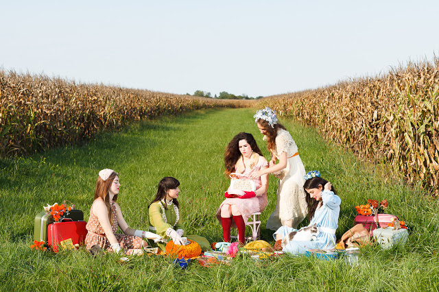 The Pineneedle Collective: Dearest blog readers, farewell.