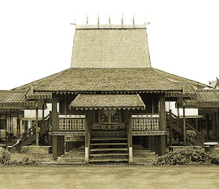 Keunikan Sejarah Rumah Adat Tradisional Banjar Bubungan Tinggi ...
