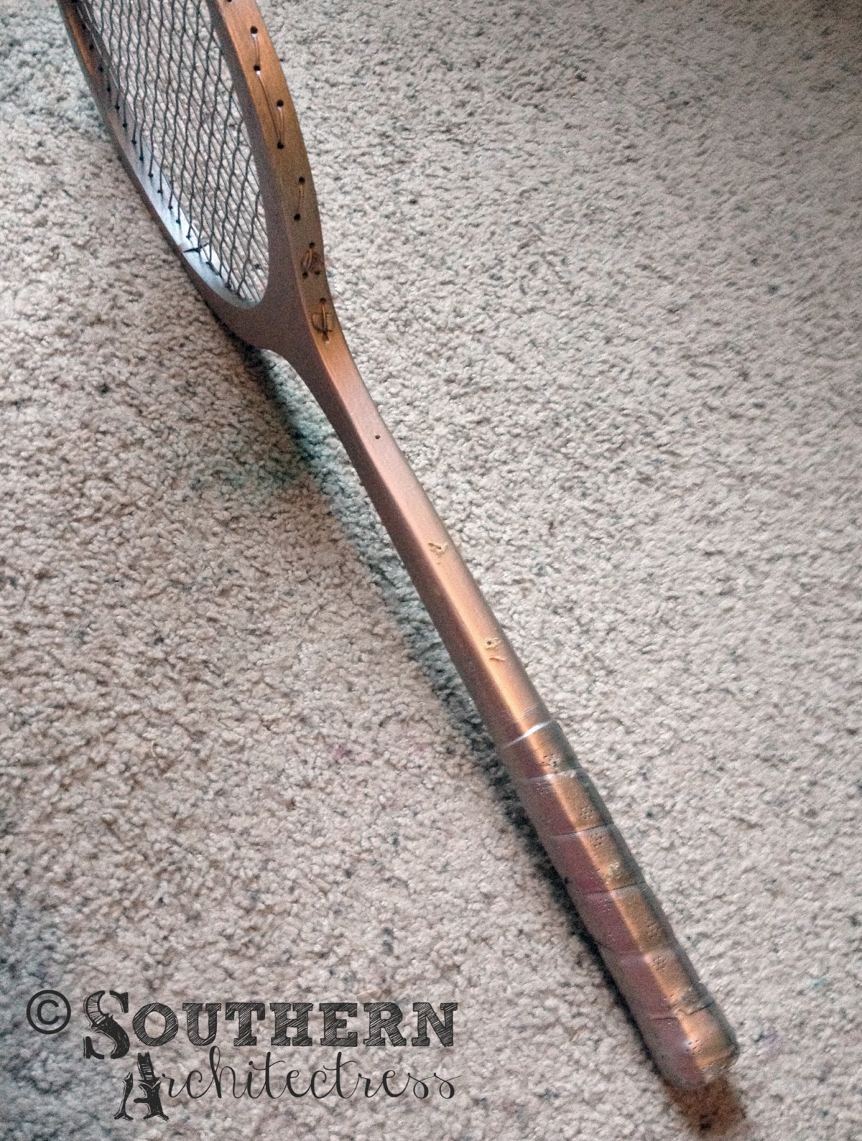 Southern Architectress: DIY Vintage Tennis Racket Wall Organizer
