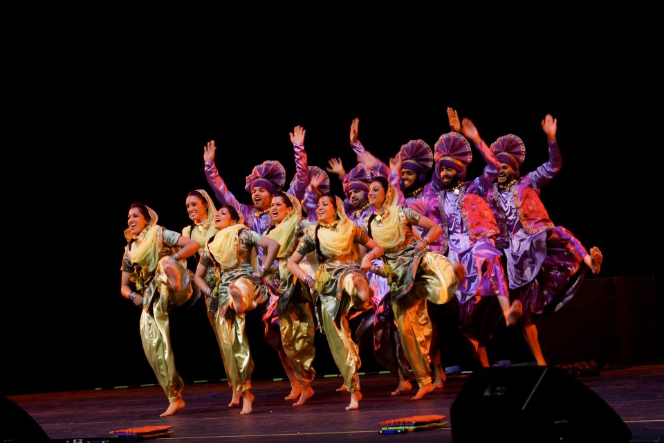 Tourpunjab: Bhangra (Dance)
