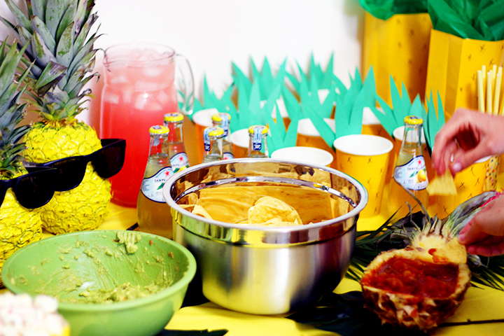 How To Throw a Pineapple Party | Venus Trapped in Mars || Dallas