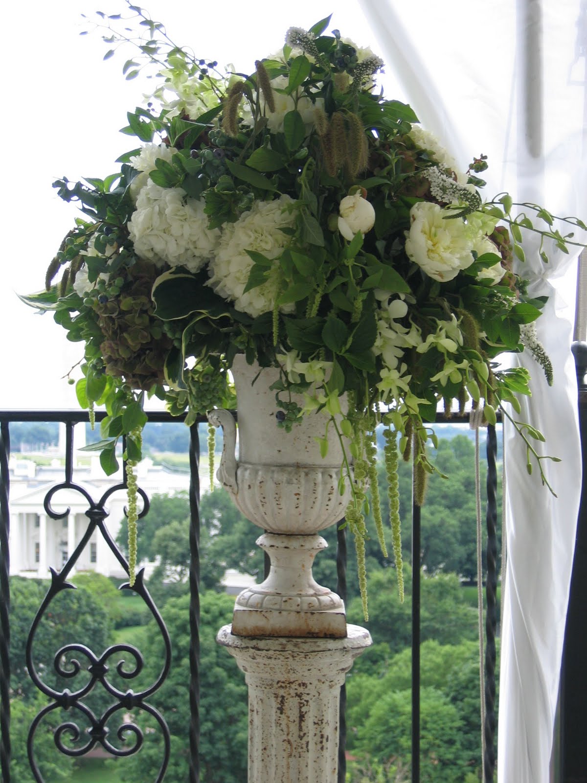 Helen Olivia Flowers: Large Scale Arrangements