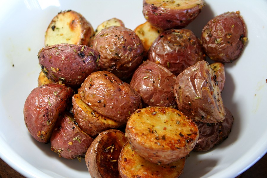 Love, Life, and the Pursuit of Music: Garlic Cheesy Roasted Red Potatoes