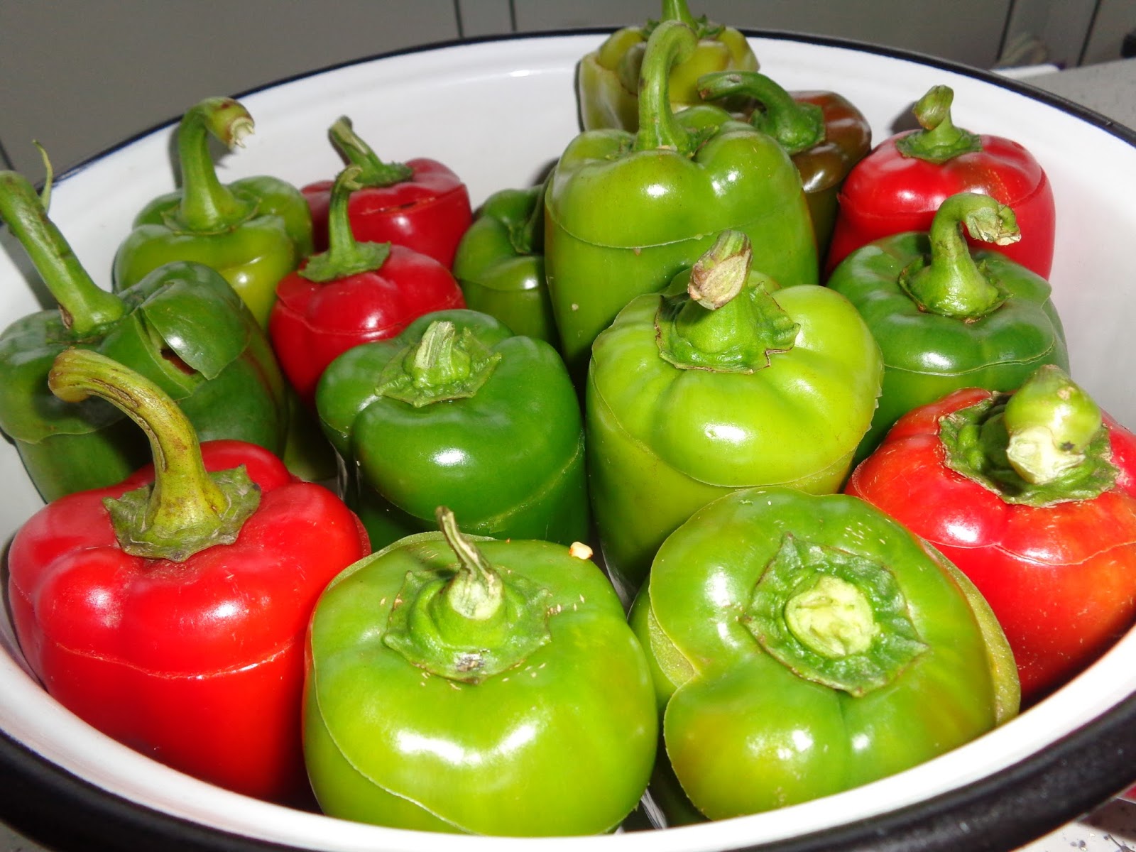 susu: Ardei umpluti cu legume