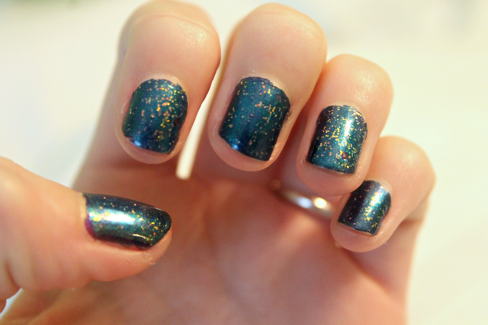 Live. Love. Craft.: tutorial - easy 'space nails'