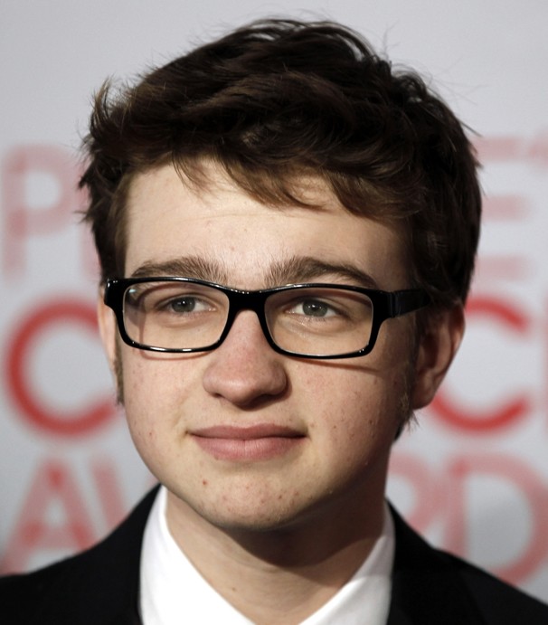 Onfolip: Angus T. Jones Profile, Pictures, Images And Wallpapers