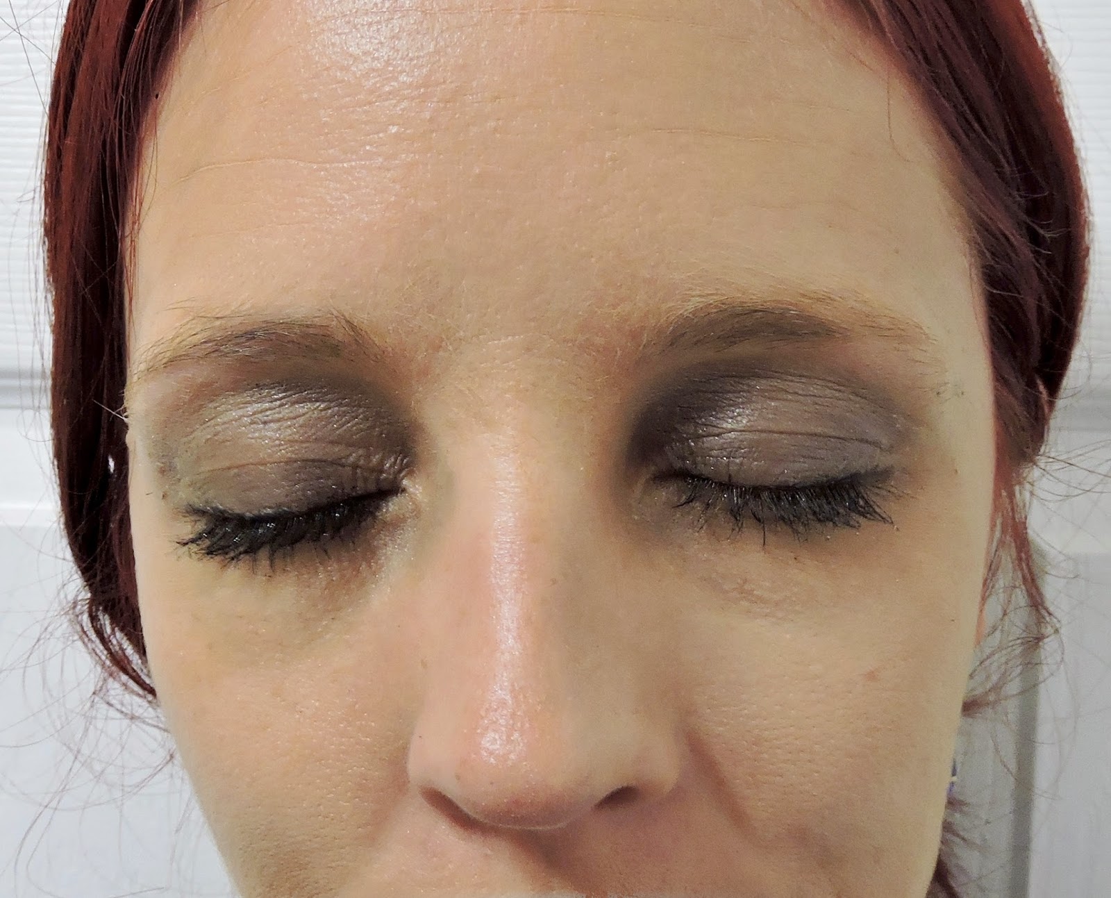 The Purple Scarf: Makeup: Almay's Pretty & Easy Look! + Giveaway!