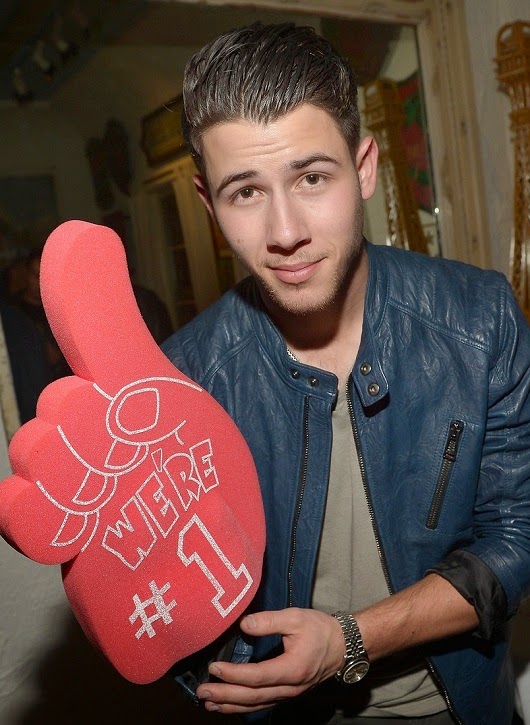VJBrendan.com: Nick Jonas Celebrates His First #1 Solo Hit on the Pop ...
