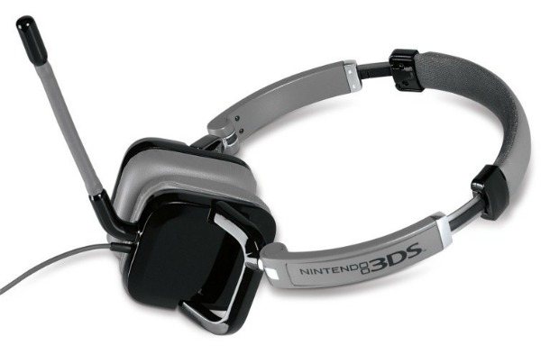 The Reading Gamers: Yell At Those "Noobs" On The 3DS With This New Headset