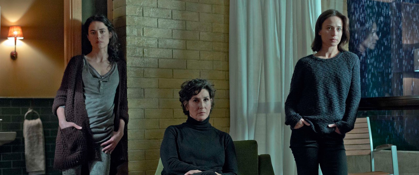 Crítica de la película EL GUARDIÁN INVISIBLE un entretenimiento que no ...