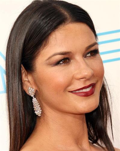 Catherine Zeta Jones Hairstyles Part 1 Cecomment