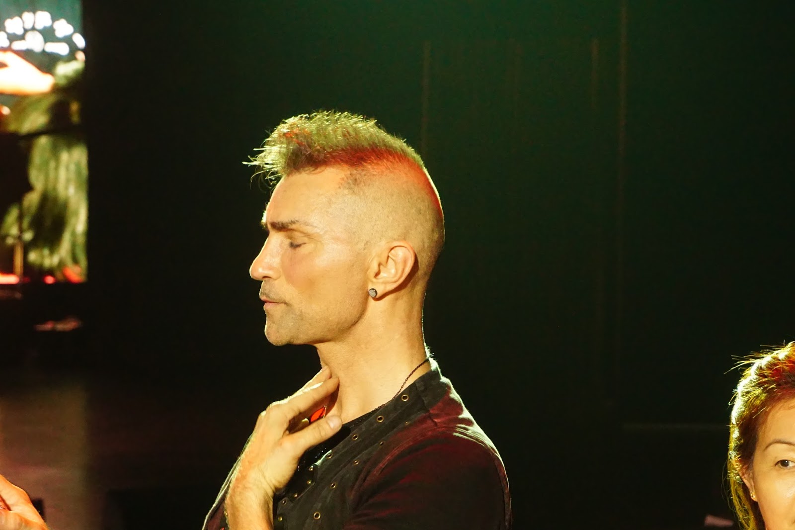 5 Little Angels: Aaron Crow Back in Action with Full Performances at ...