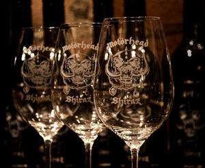 WINE IN SWEDEN: TN : Motorhead Shiraz 2010, South Eastern Australia ...