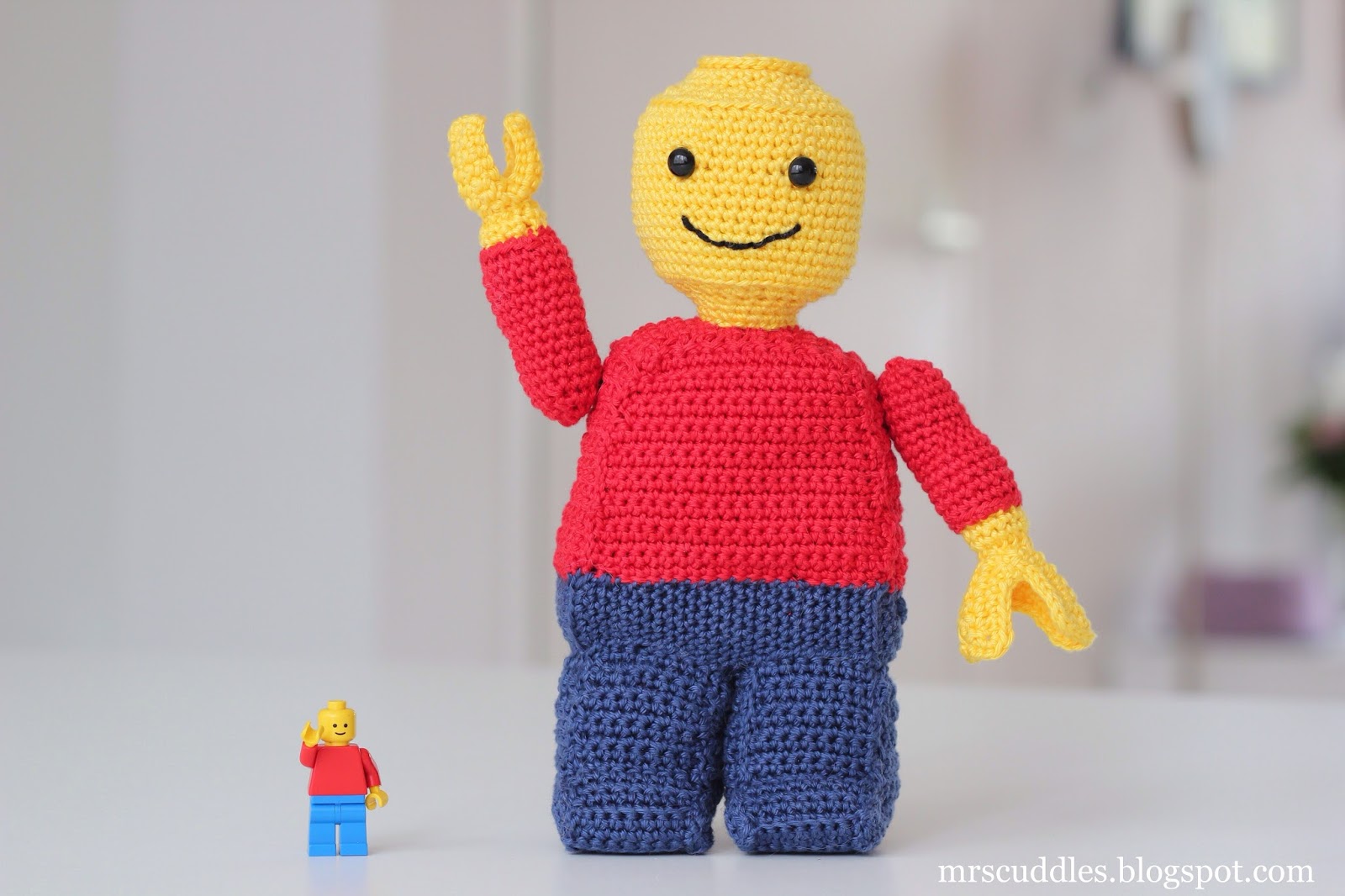 Mrs. Cuddles: Lego man