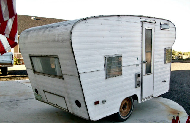 My Vintage Trailer - A Tour Before the Renovation - Little Vintage Cottage