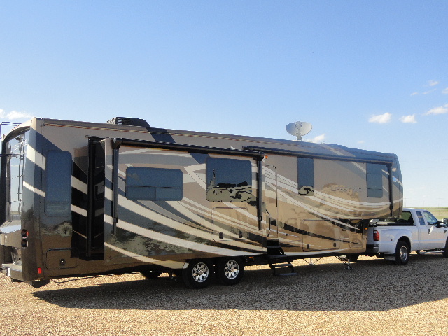 How to Love Where You Are and Eat Where the Locals Eat!!: CATCHING UP ...