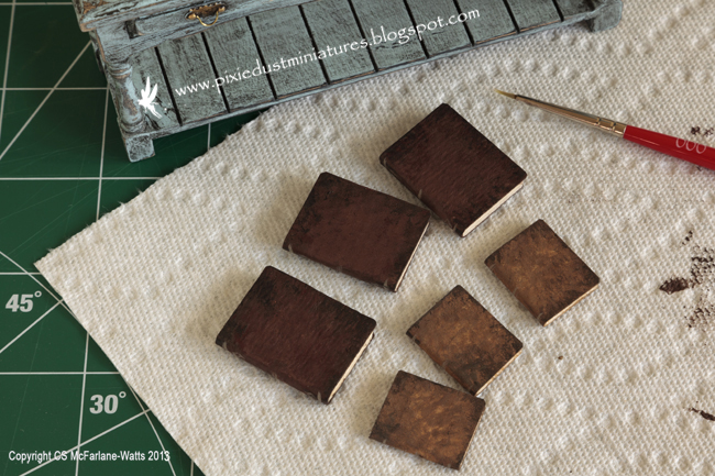 Pixie Dust Miniatures: My Workspace - Potion tables