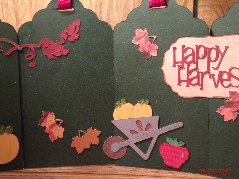 Sarah's Crafts & Stuff: Happy Harvest Tag Decor