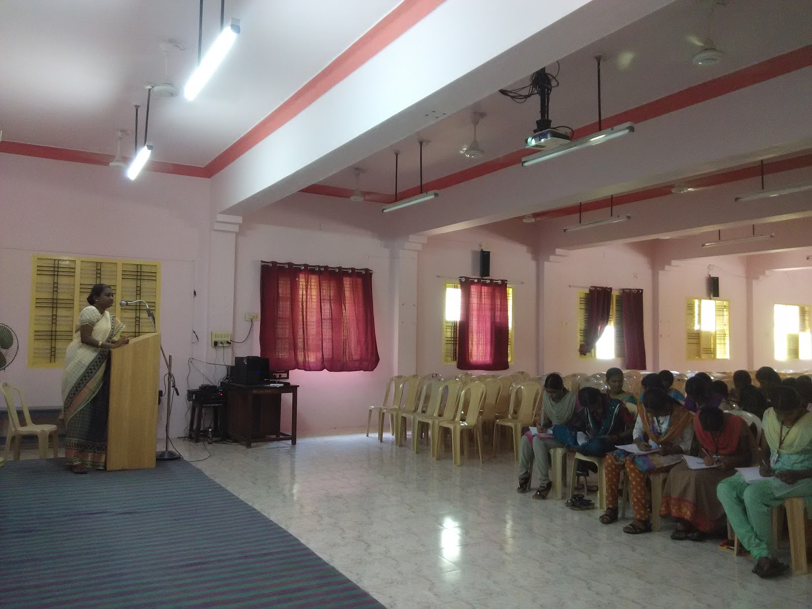 V.V.V. College LIBRARY: 08/01/2017 - 09/01/2017