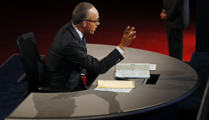 theNkoromo Blog: TRUMP, CLINTON "WAPARURANA" KWENYE MDAHALO WA KWANZA ...