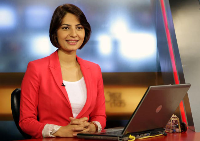 americanactrees: Beautiful Indian TV Reporter Pic, Cute Indian RJ Photo ...