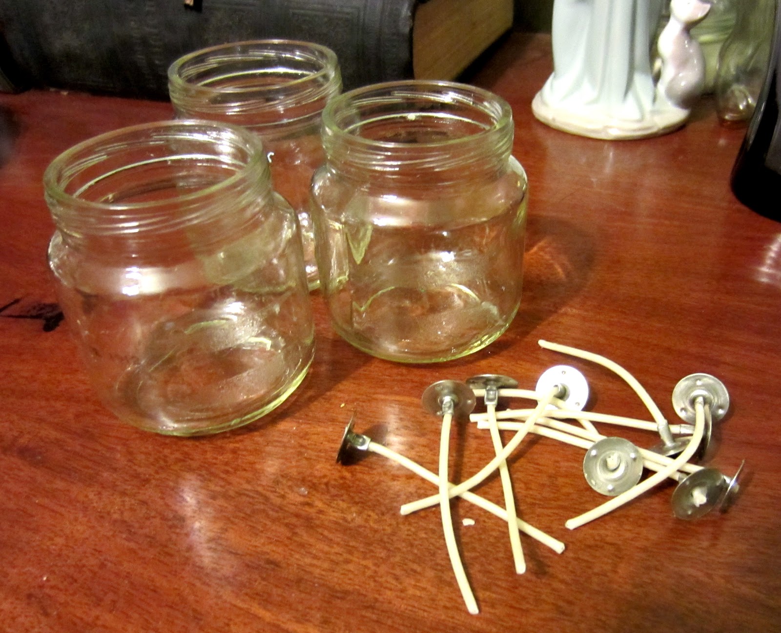 Moxie Fox: DIY Recycled Mini Candles
