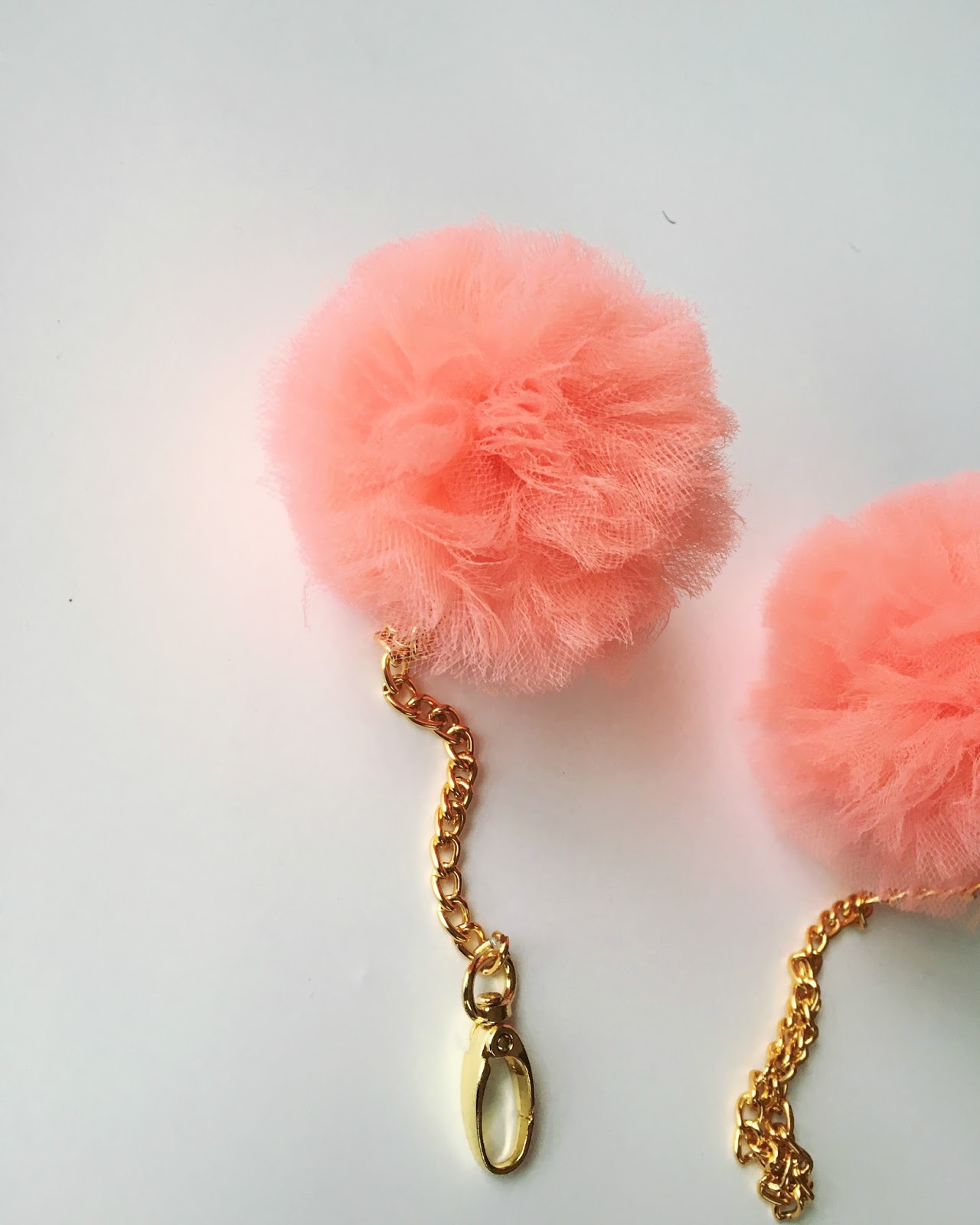 DIY Pom Pom key chain | Trash To Couture | Bloglovin’