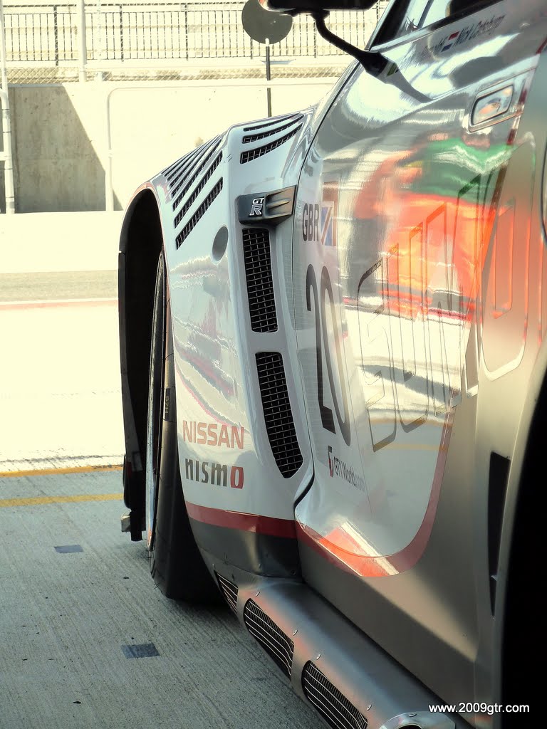 Sumo Power FIA GT1 Nissan GT-R: Up Close and Personal - 2009gtr.com