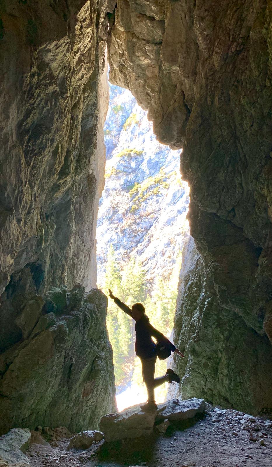 Pasionati de frumos !: Cheile Șugău - Peștera Tunel - Peștera Munticelu ...