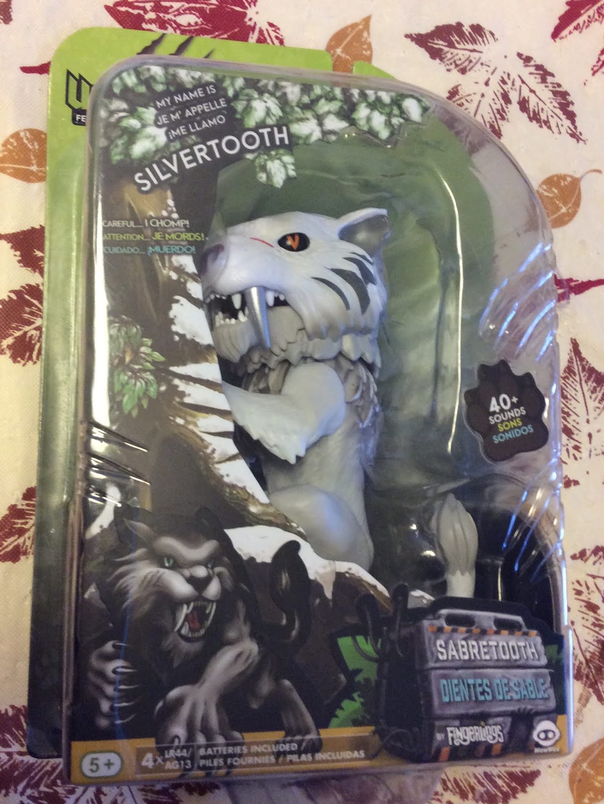 Heck Of A Bunch: UNTAMED Dire Wolves and Sabre Tooth Tigers - # ...