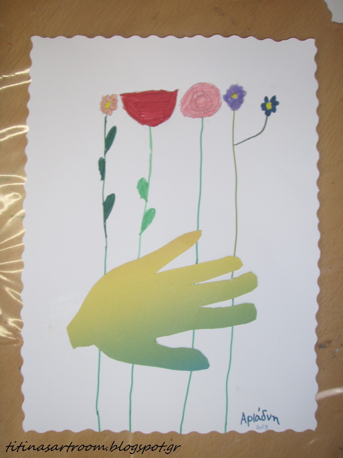 Titina's Art Room: Picasso, Hands with bouquet of flowers