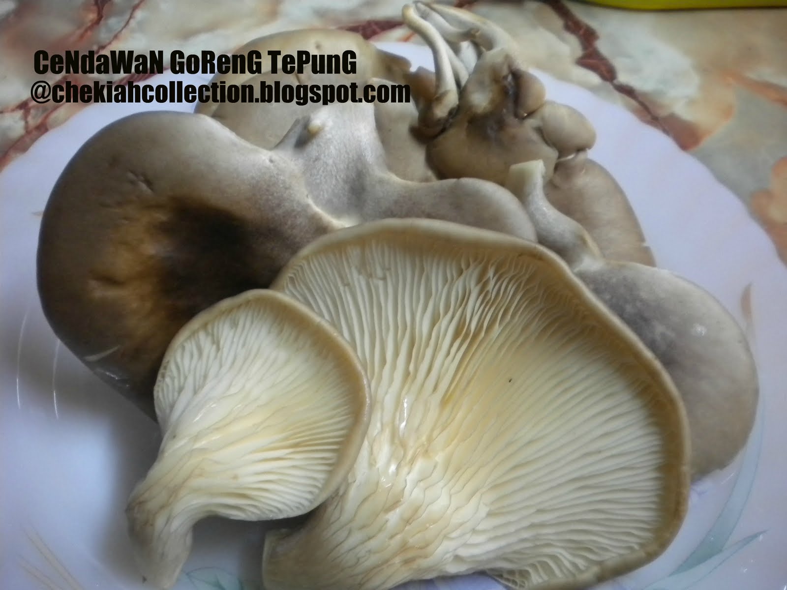 Alaaahaiii..CheKiah: CENDAWAN GORENG TEPUNG