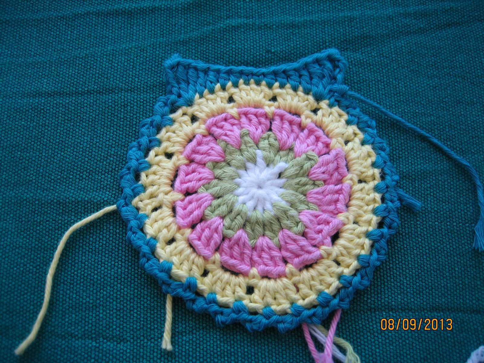 Made by Chippzan: Owl "square" - free pattern