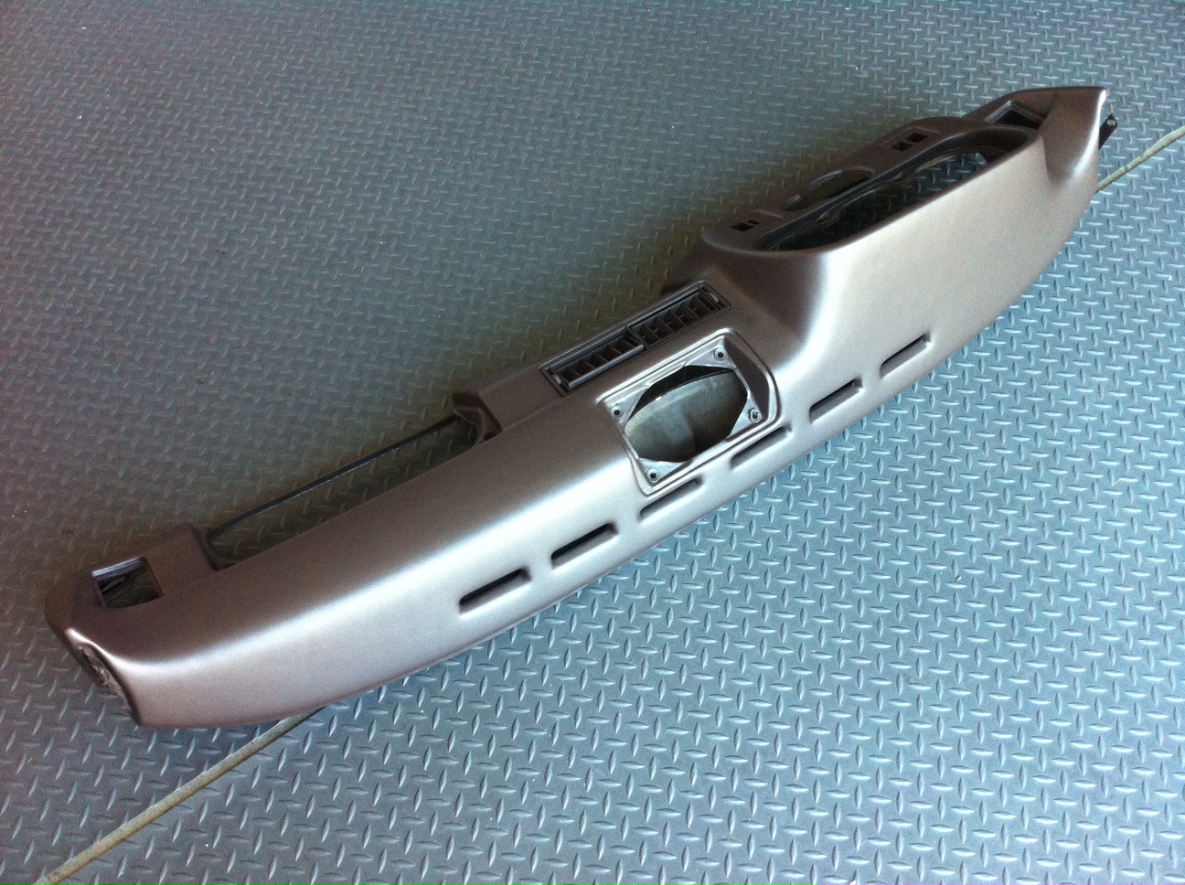 Just Dashes Production Center: 1983 Porsche 944 Dash Pad Restoration