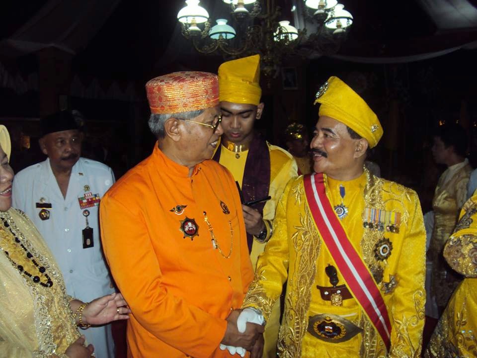 "SULTAN MELAKA DARUL ISLAM" OFFICIAL BLOG: PENYERAHAN DAN PEMAKAIAN ...