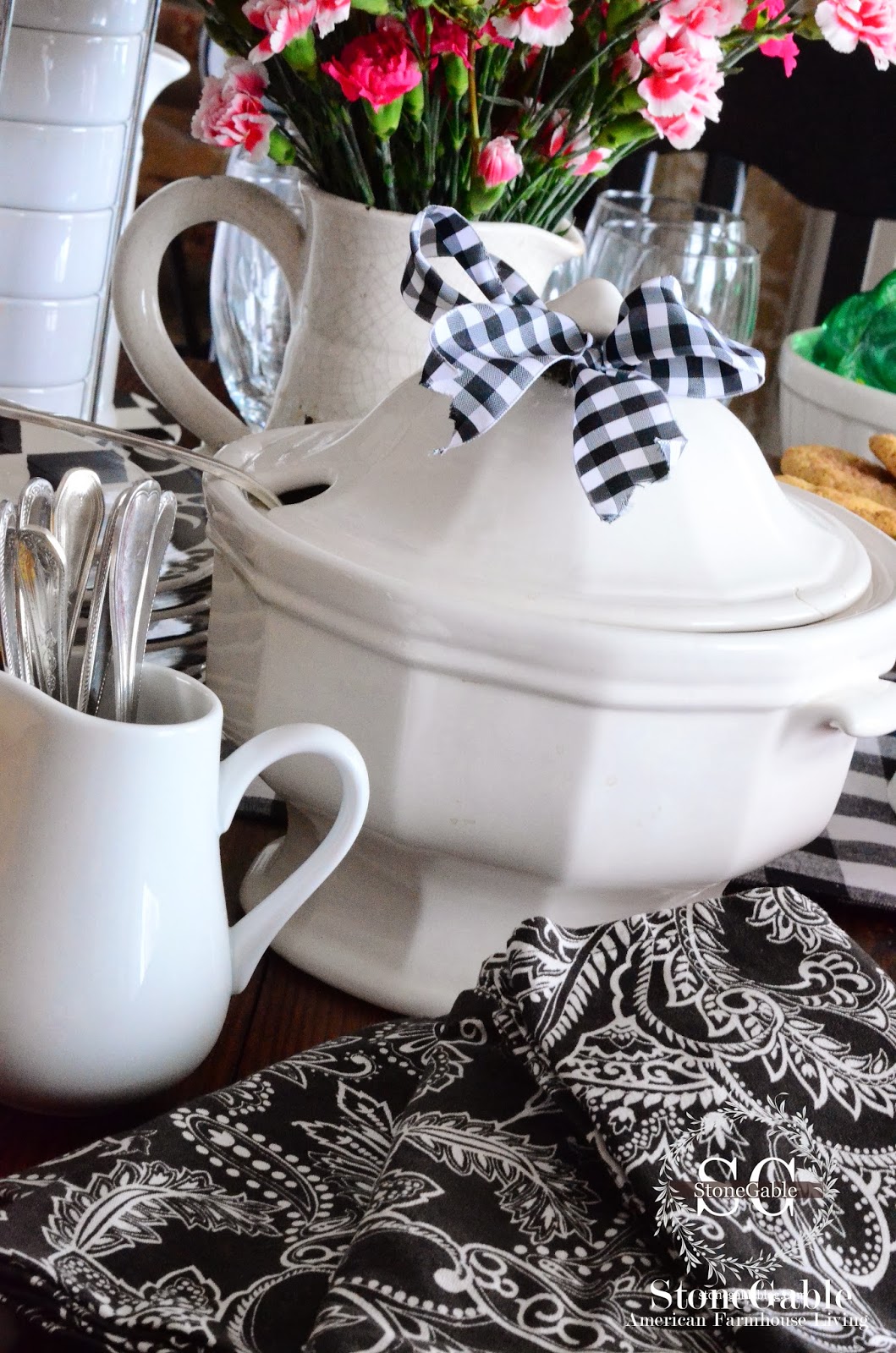 WINTER SOUP BUFFET - Interior Design Ideas for Your Modern Home