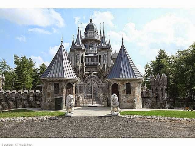 Gothic Castle in Connecticut - Décoration de la maison