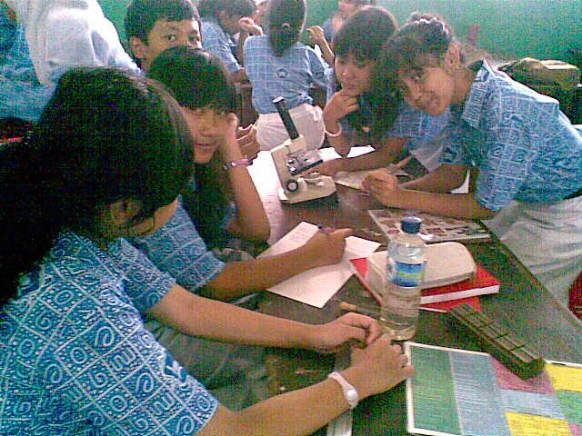 Armadani's Blog: 5 Foto pelajar SMA
