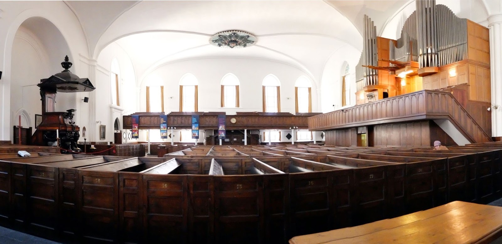 Urban Ministry Live And Unplugged: The Groote Kerk