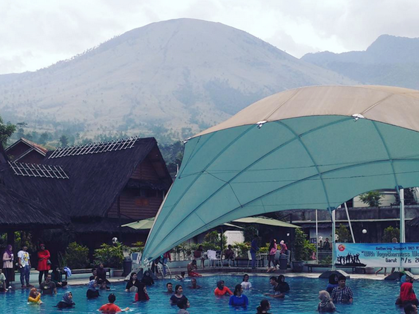 Cipanas Garut, Destinasi Wisata Favorit Saat Libur Lebaran - Ngelancong ...