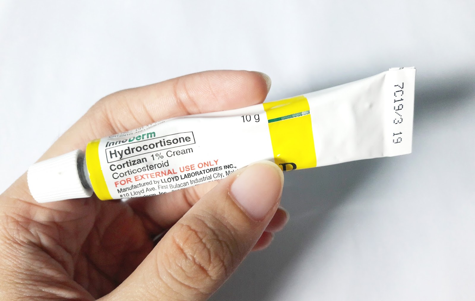 4 Products That I Used To Treat Contact Dermatitis - R's Beauty Diary