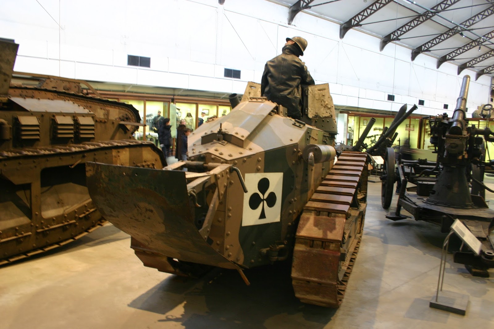 ultravanillasmurf: FT Tank, Brussels Museum