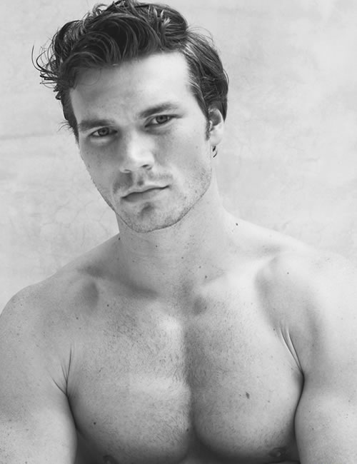 Sean's Blog: JUST HOT SUPER HOT-Derek Theler (Actor/Model)