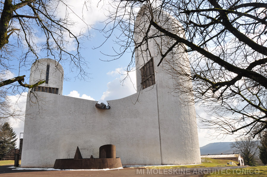 MY ARCHITECTURAL MOLESKINE®: LE CORBUSIER: CHAPEL OF NOTRE-DAME-DU HAUT ...