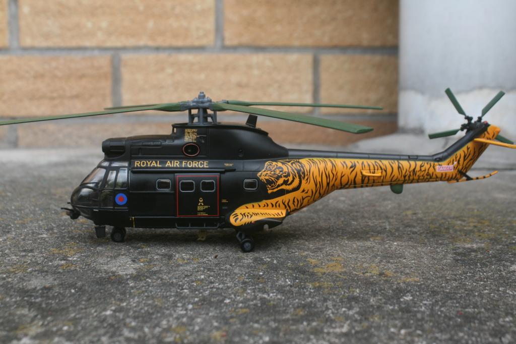 Dora 9 Diecast: Corgi AA27003 "Tiger Meet" Puma AA27003 pre-production ...