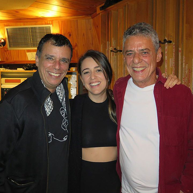 Notas Musicais: Roberta grava com Chico parceria de Arnaldo com Cézar ...