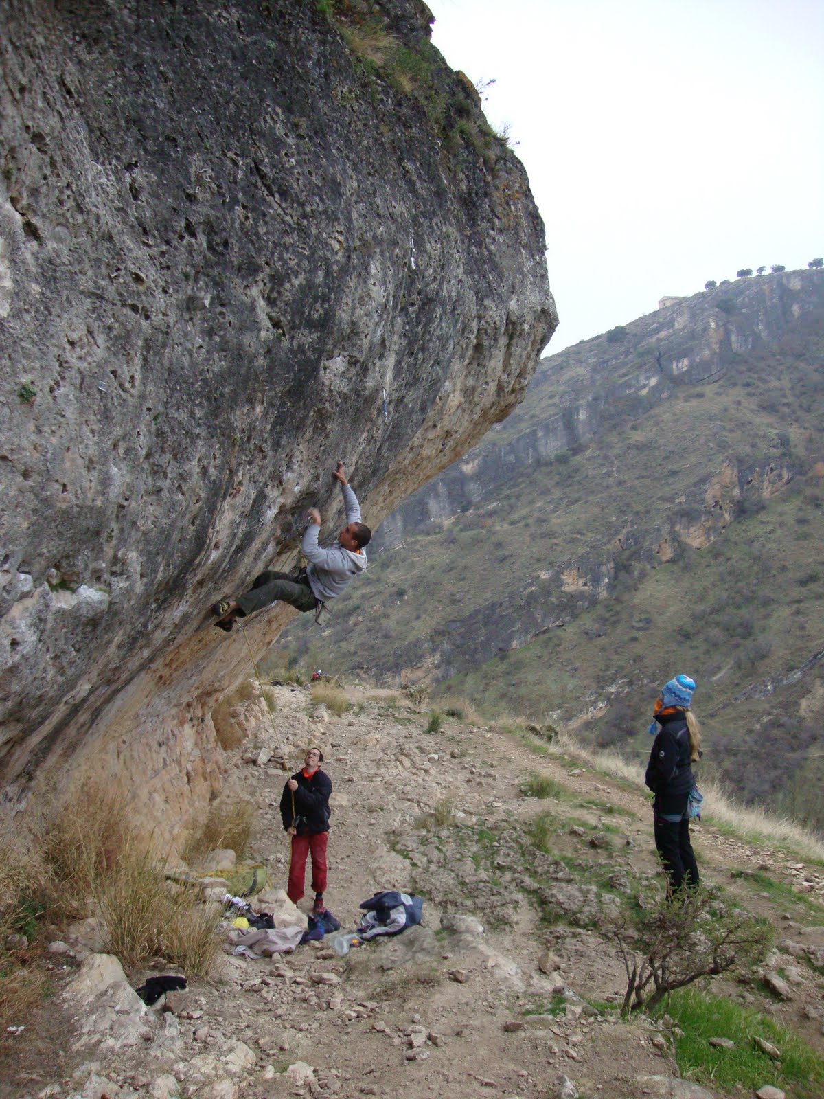 ESCALAR A MUERTE: introducción básica a la escalada