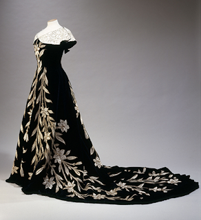 Two Nerdy History Girls: The Extraordinary Style of the Countess Greffulhe